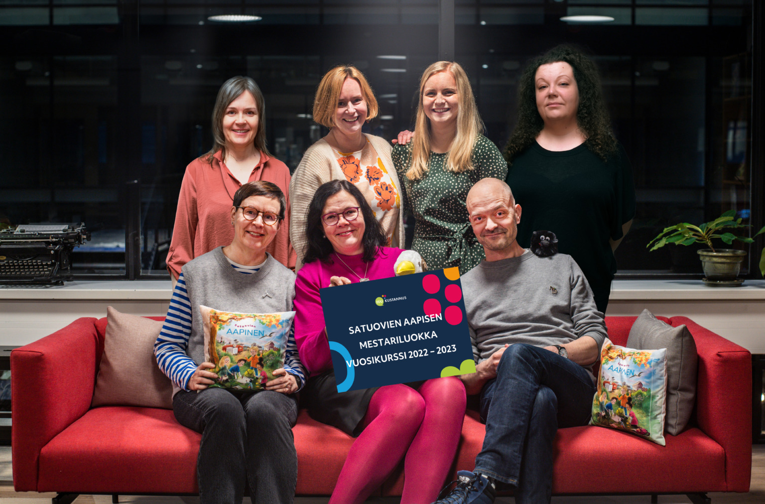 Satuovien aapinen ja lukukirja - Edukustannus